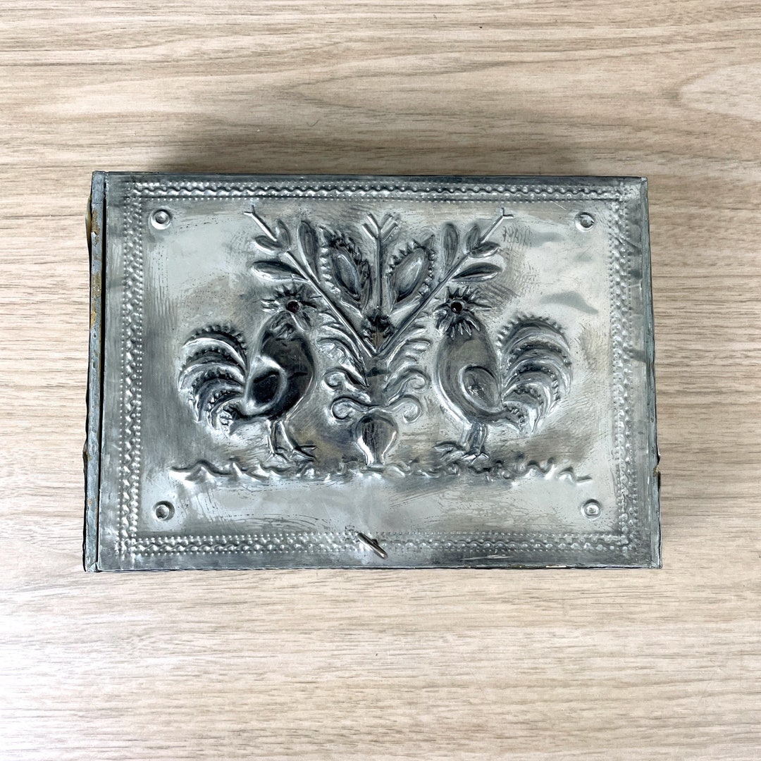 Folk Art Embossed Tin Box With Roosters -1960s Vintage - Etsy