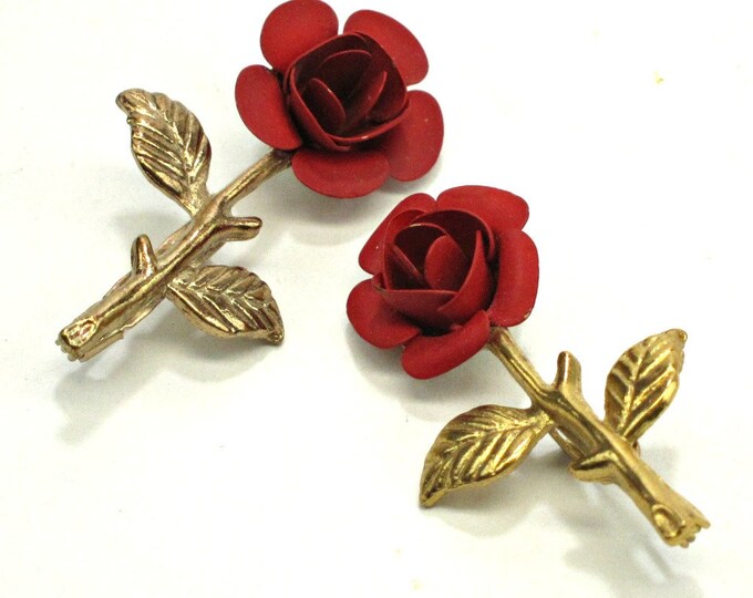Red Rose Scatter Pins Pair of Vintage Brooches - Etsy