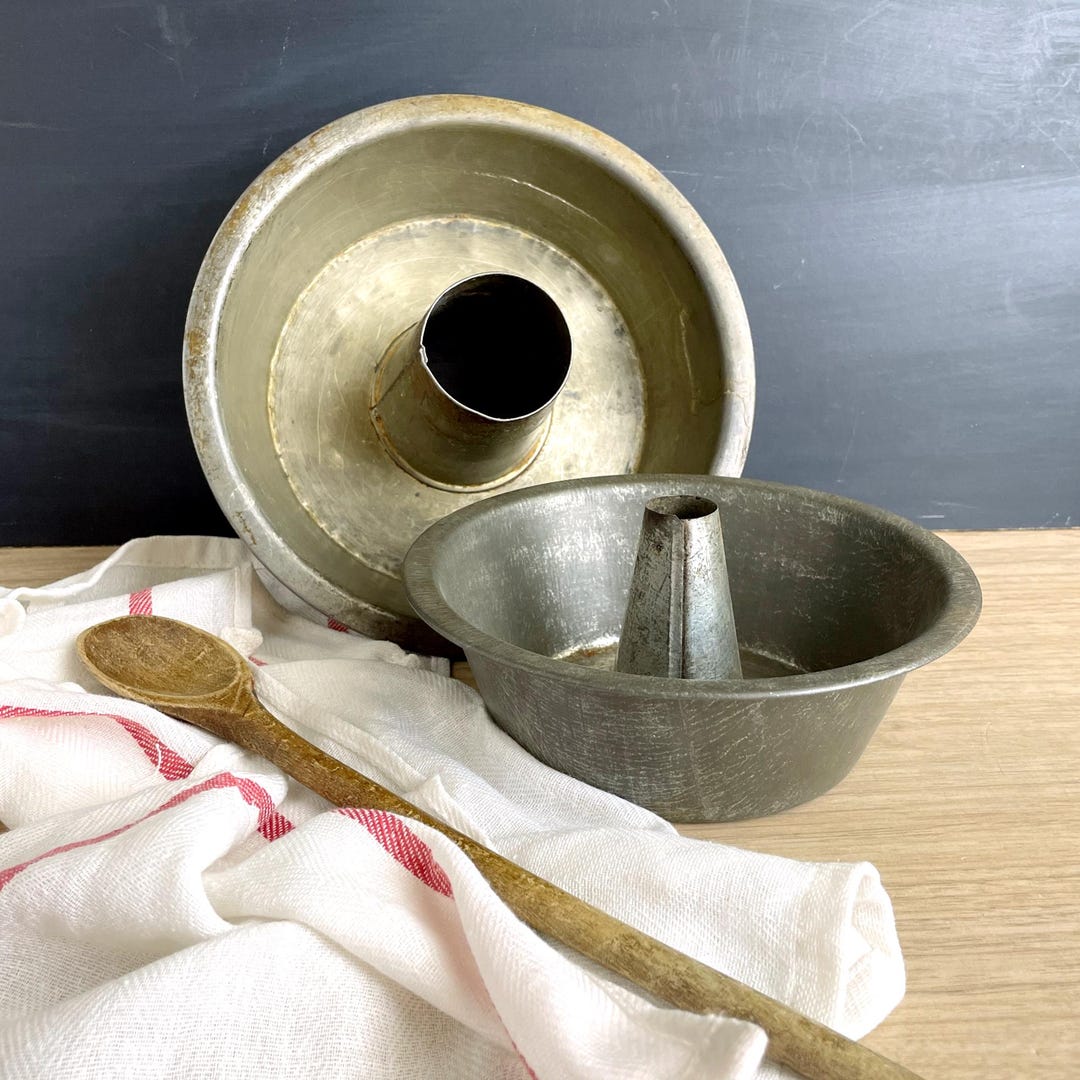 Graduated Tinned Steel Tube Pans - Set of 2 - Vintage Kitchen Decor - Etsy