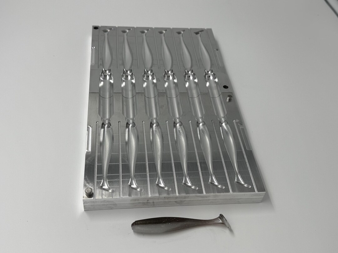 Bulk Plastic Baits - 3.75” Slick Paddle Tail 6 Cavity Soft Plastic ...