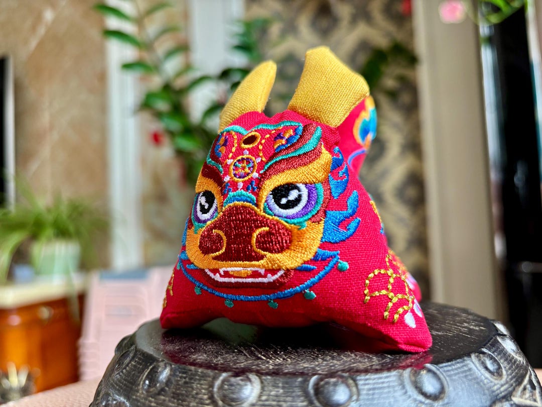 Hand-embroidered Chinese Nian Shou– Peace & Wealth Guardian, Good-luck ...