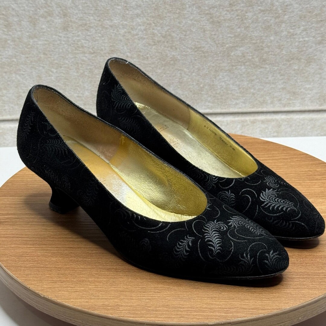 Bruno Magli Black Suede Feather Embroidered Pointed Toe Pumps Vintage ...