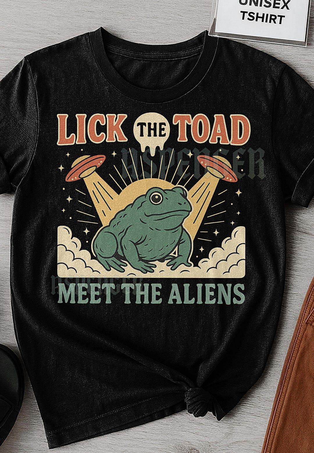 Lick the Toad Meet the Aliens T-shirt, Retro Cartoon Vintage Ufo ...