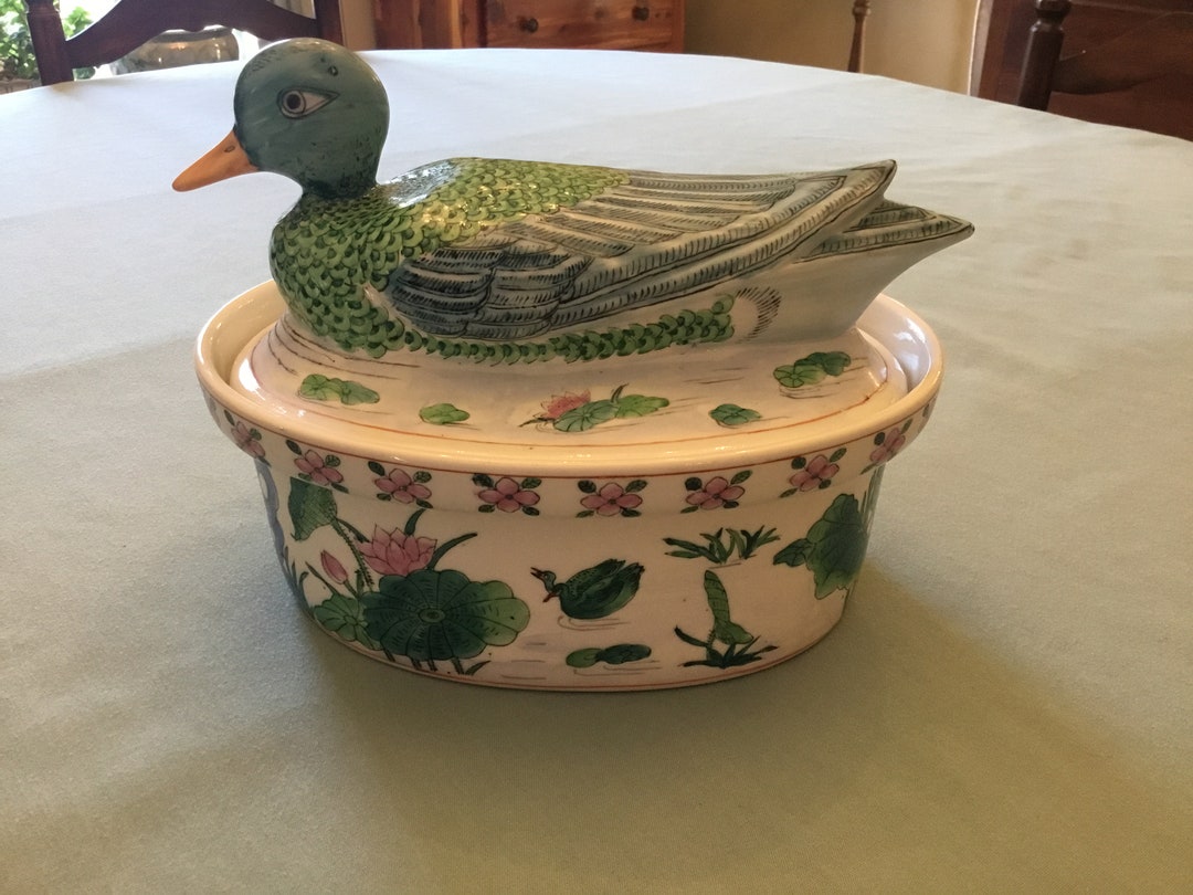 Vintage Porcelain Chinoiserie Oval Lidded Hand Painted Nesting Duck ...