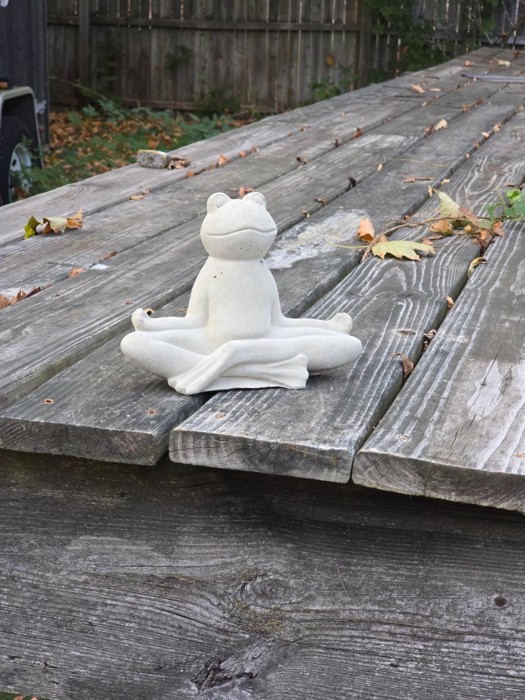 Great Looking Meditating Concrete Frog Statue. Unpainted Model..fast ...
