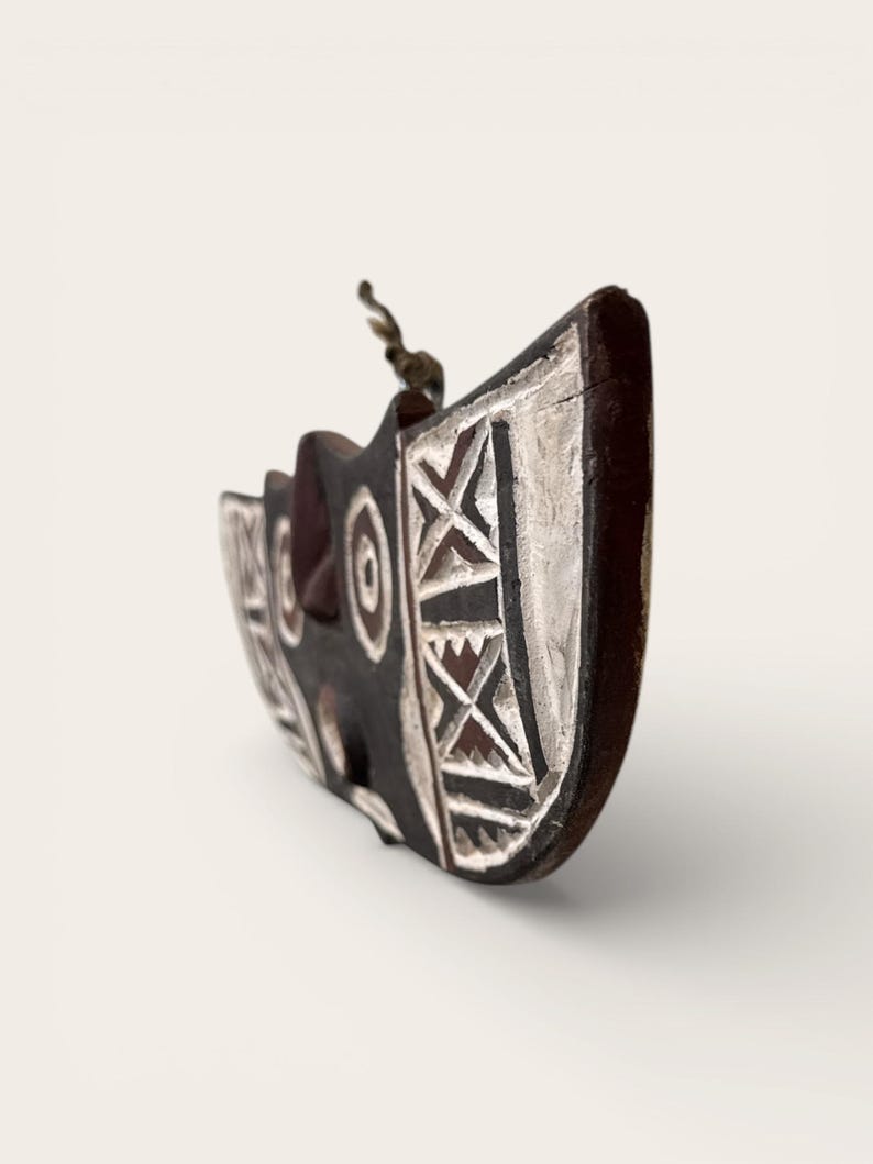 Bwa Butterfly or Hawk Mask, From the Bwa (also Known as Bobo Oule ...
