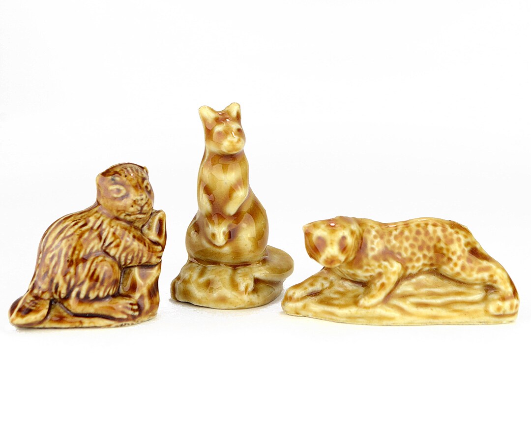 Vintage Wade Red Rose Tea Miniature Ceramic Figurines Badger Kangaroo ...