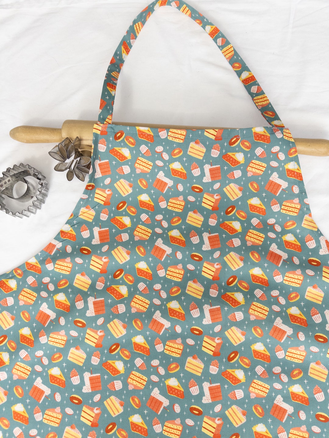 Plus Size Vintage Look Cupcake and Pies Apron - Ready to Ship - Etsy