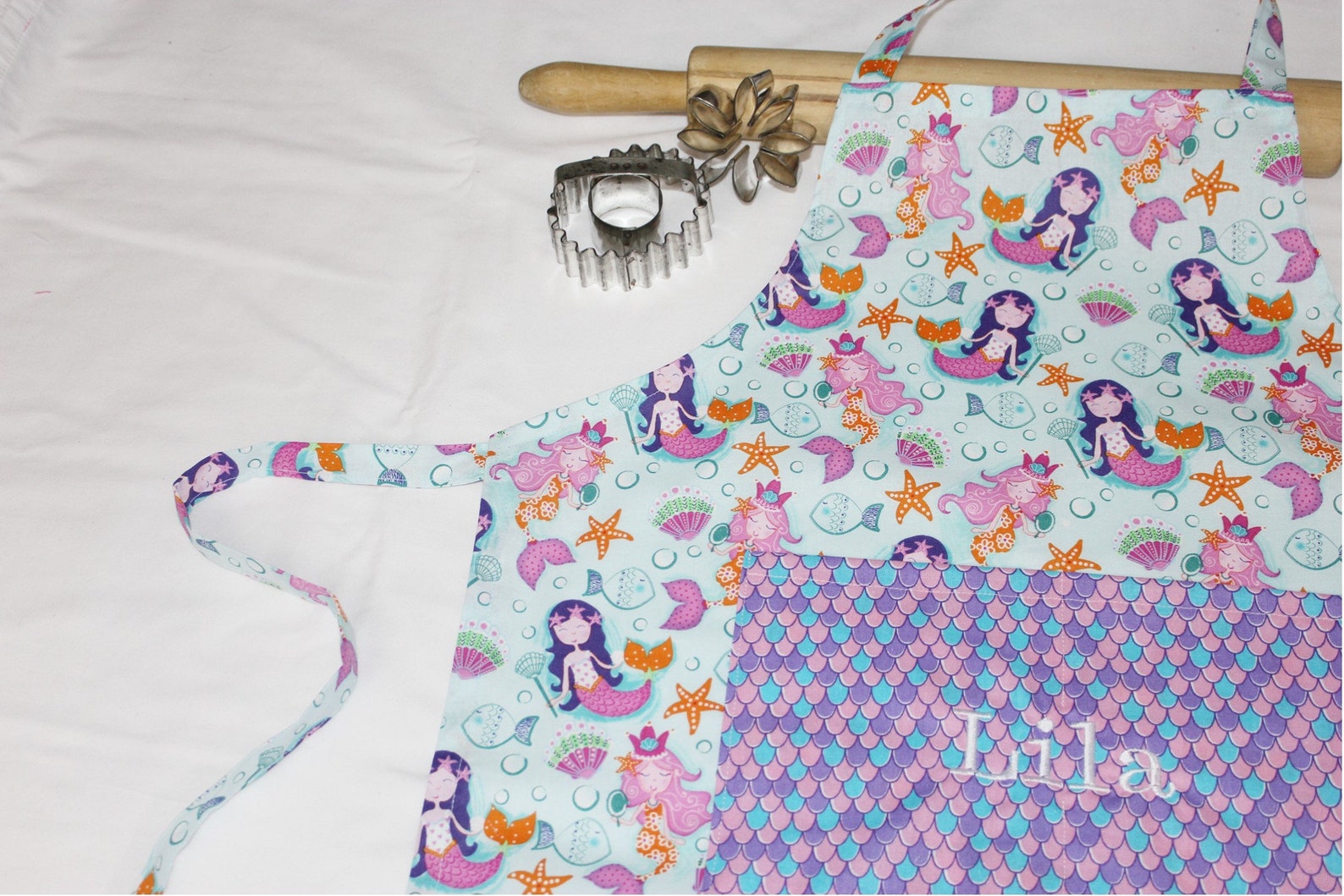 Personalized Child Apron - Mermaids With Mermaid Scales Pocket - Made ...