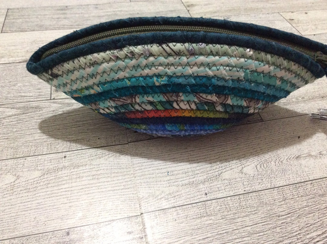 Zipper Clam Pouch Made With Rope - Etsy