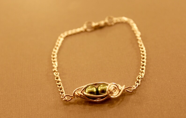 Two Pod Bracelet: Two Peas in a Pod Friendship Bracelet Peas - Etsy