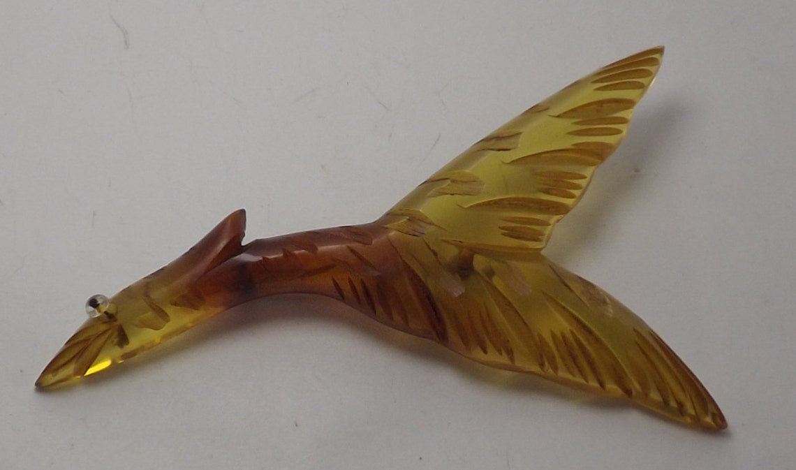 Vintage Rare Bakelite Apple Juice Carved Modernistic Fish Pin Brooch ...