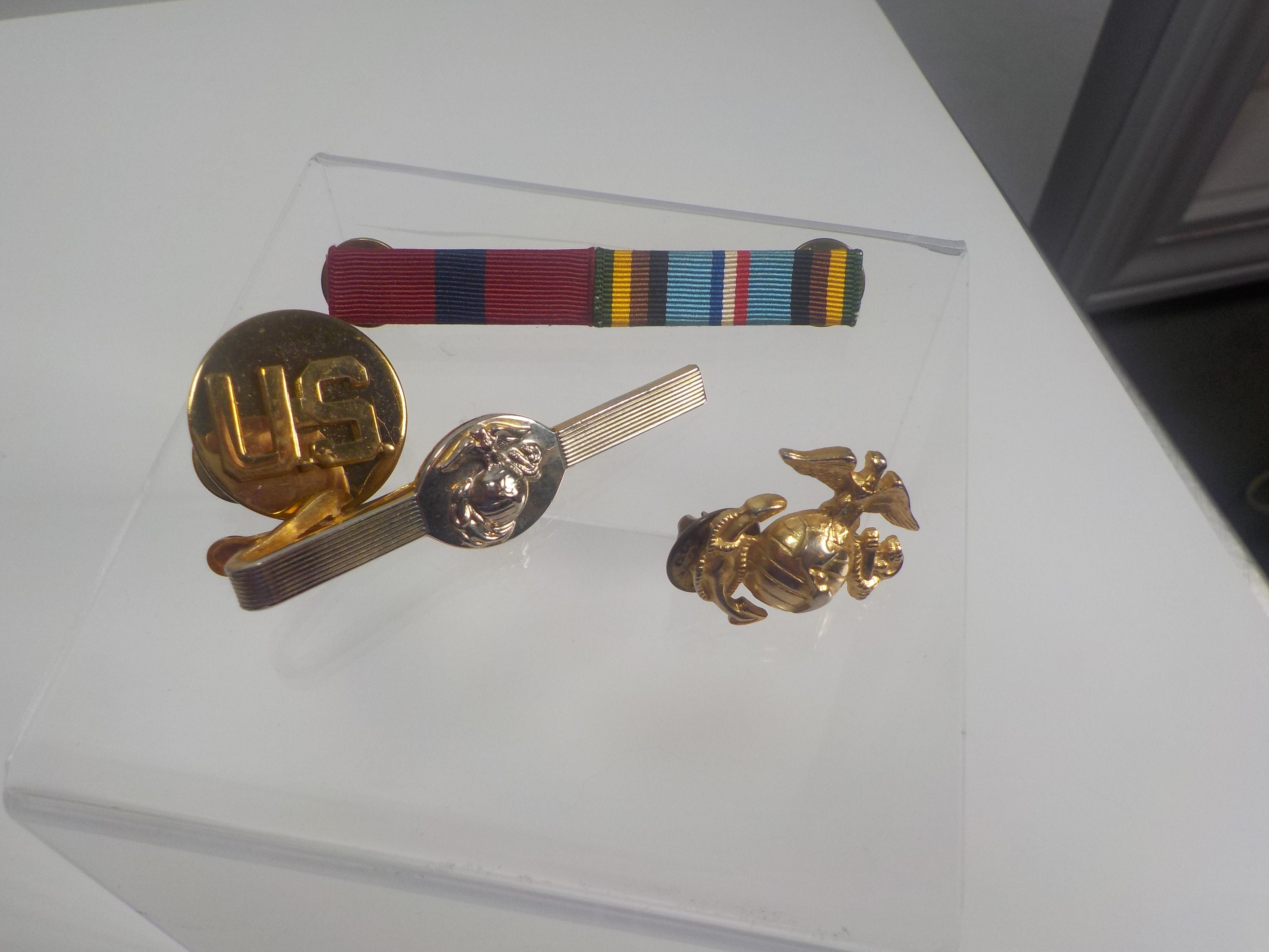 Vintage Us Military Pins