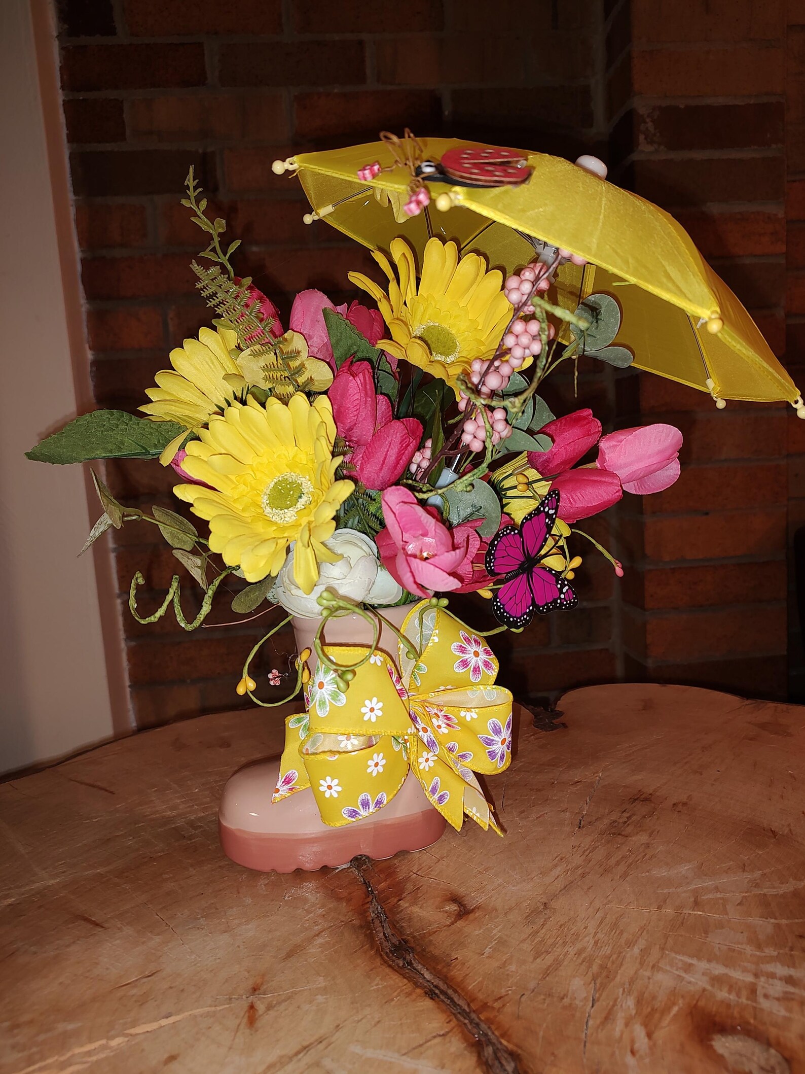 April Showers Rainboot Floral Arrangement Centerpiece Umbrella Daisy - Etsy