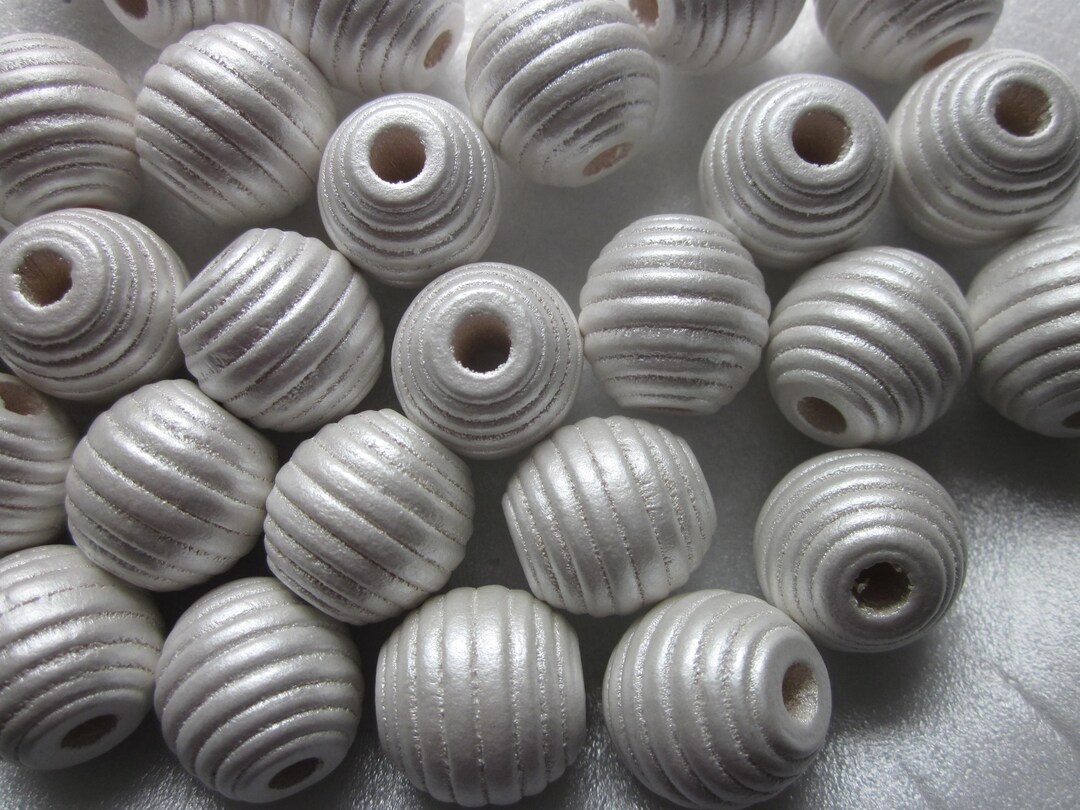 Pearly White Round Wood Swirl Beads 18x17mm 12 Beads - Etsy