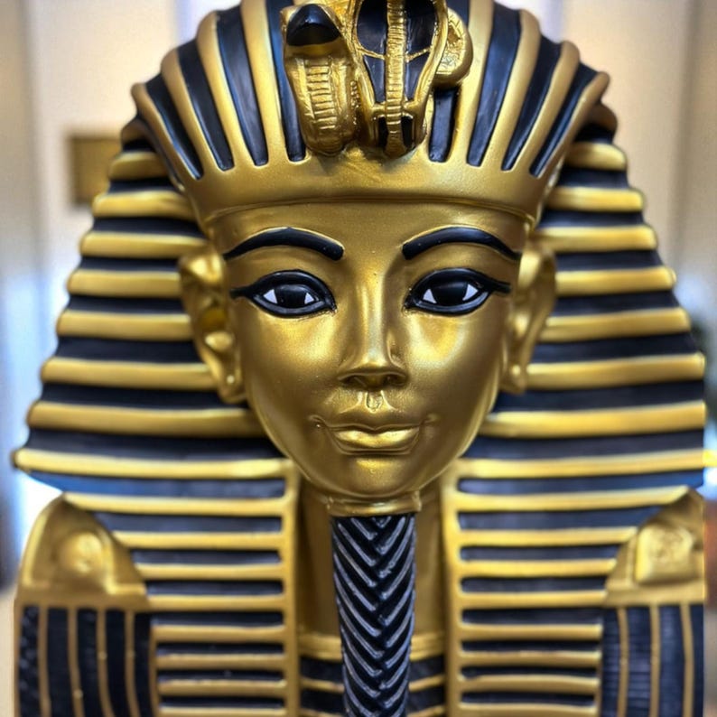 King Tutankhamun Statue: Ancient Egyptian Pharaoh Replica - Etsy