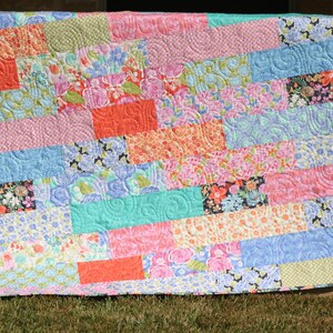 Fat Quarters Quilt Pattern Rolled up Moda Dessert Roll Striped Easy ...