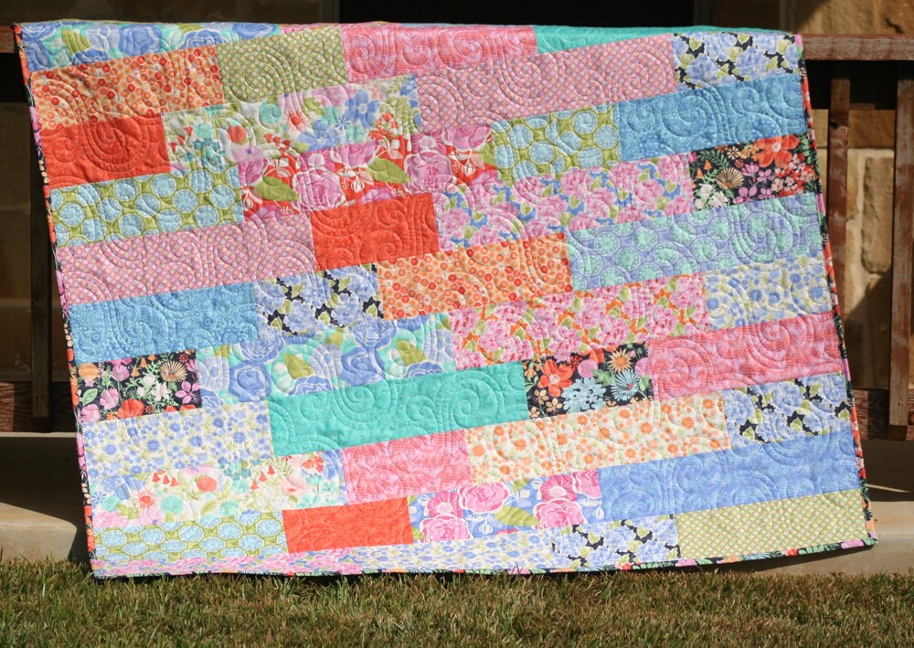 Fat Quarters Quilt Pattern Rolled up Moda Dessert Roll Striped Easy ...