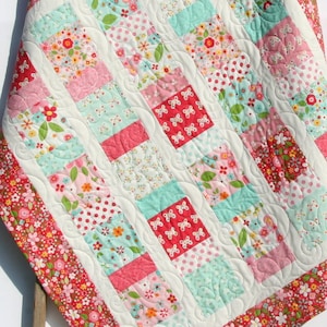 Quilt Pattern, Charmingly Sashed, Moda Charm Pack, Baby and Throw Size ...