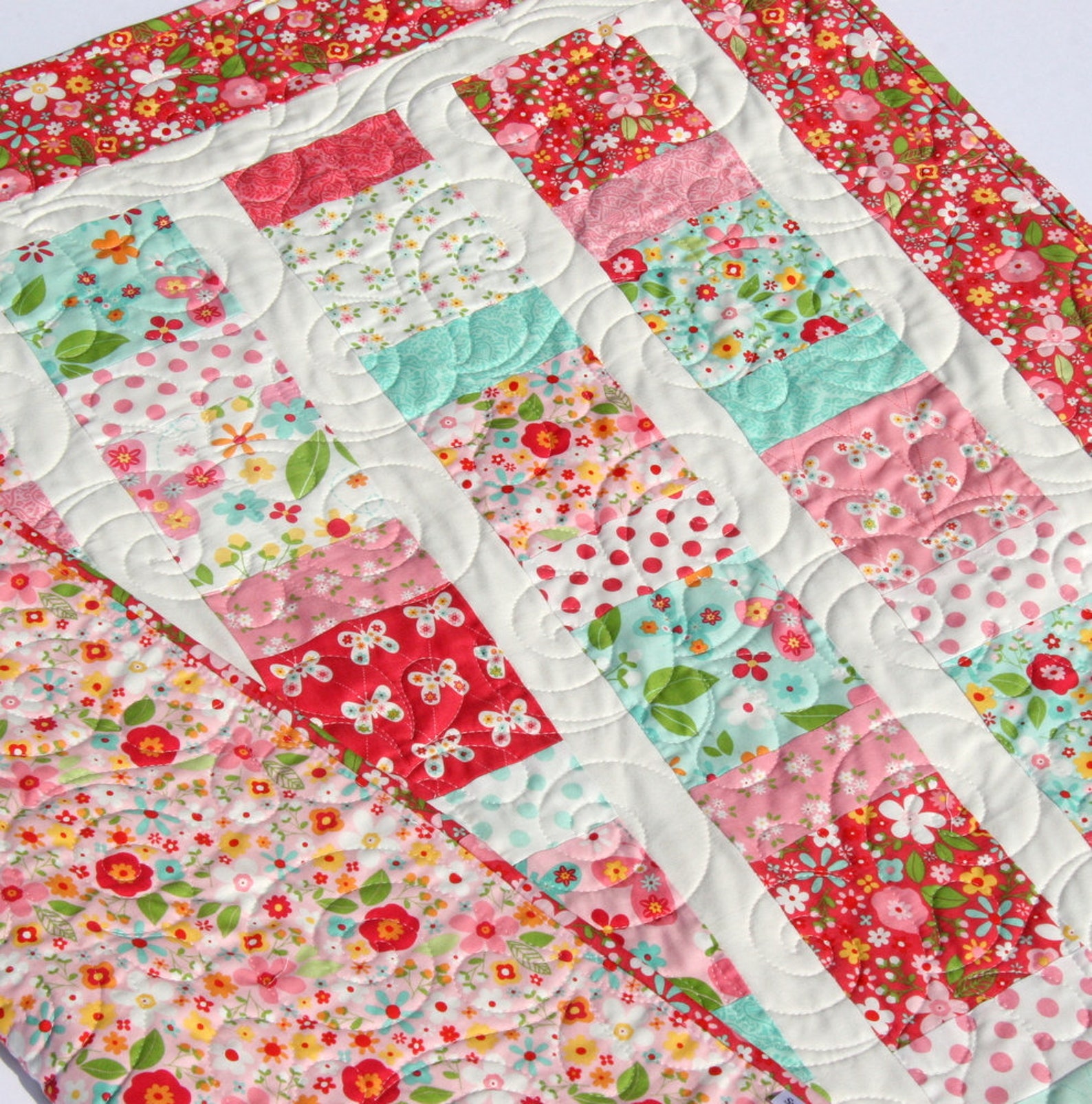 Quilt Pattern, Charmingly Sashed, Moda Charm Pack, Baby and Throw Size ...