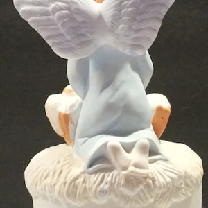 Angel Praying Over Baby Jesus Music Box Figurine House of Lloyd 1988 - Etsy