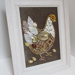 Jeweled Framed Jewelry Art Hen Chicken Taupe Gold Brown Rhinestone ...