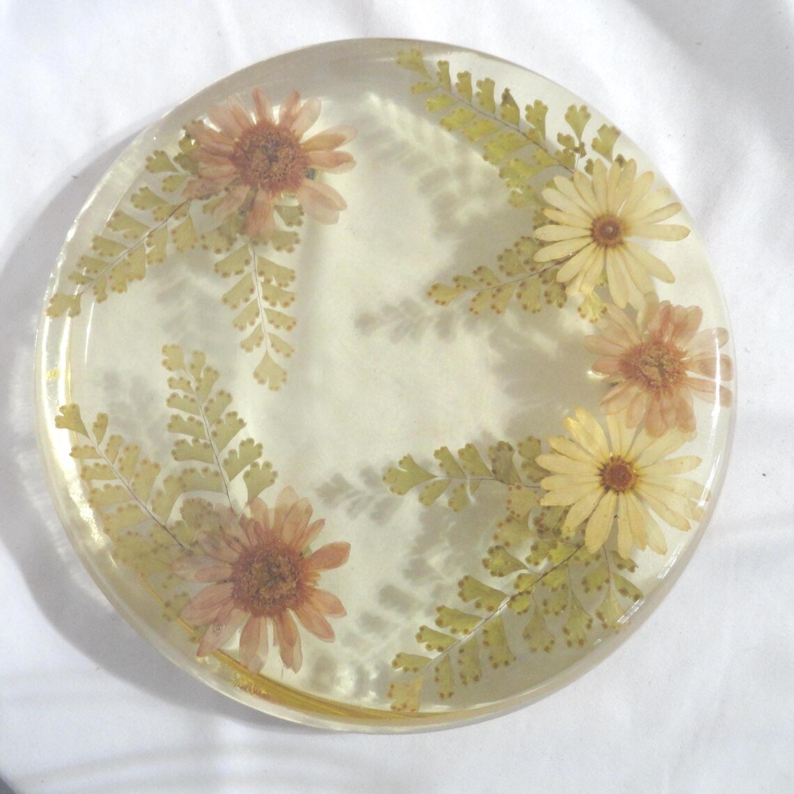 Vintage Resin Floral Hotplate Trivet Round Footed Kitchen Decor Retro ...