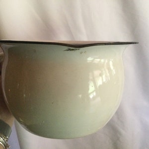 Vintage White & Black Enamel Metal Piss Pot Chamber Pot Large Enamel ...