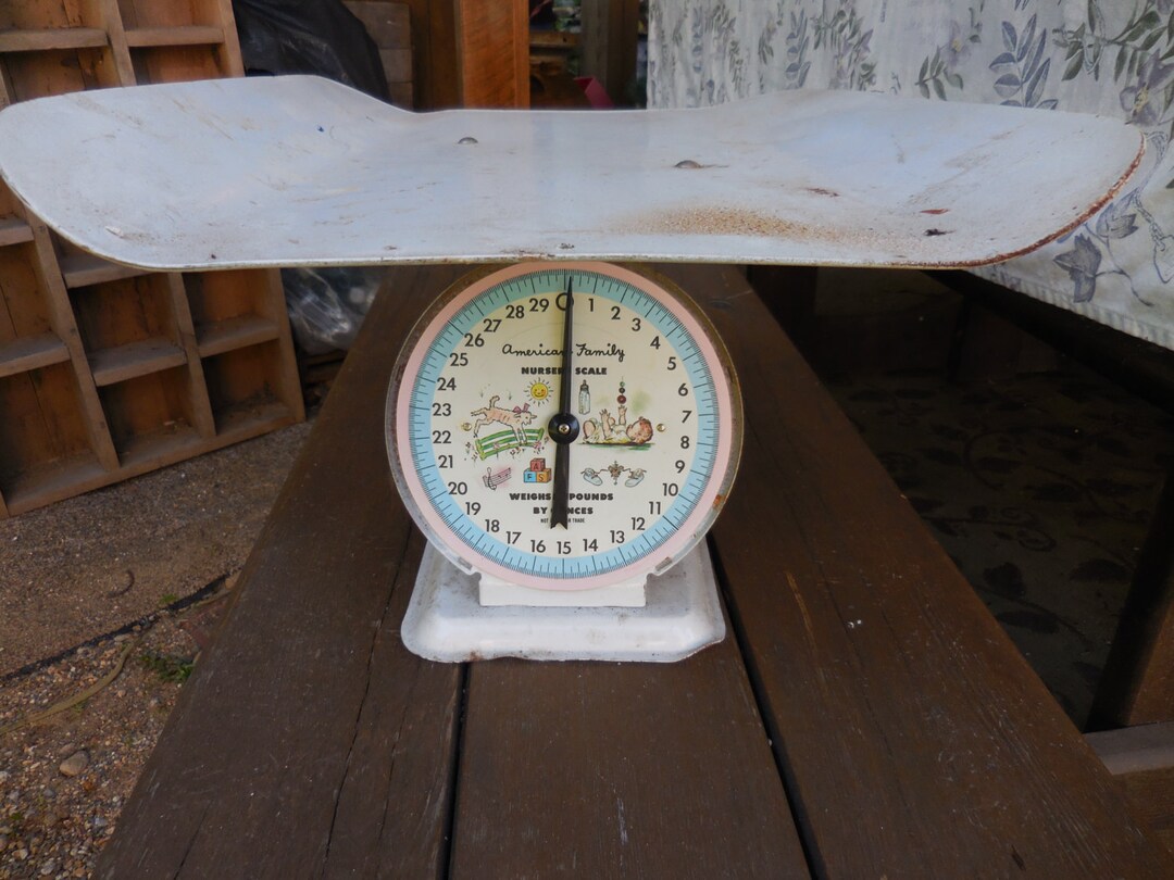 Vintage Baby Scale White Metal American Family Little Rust Large Scale ...