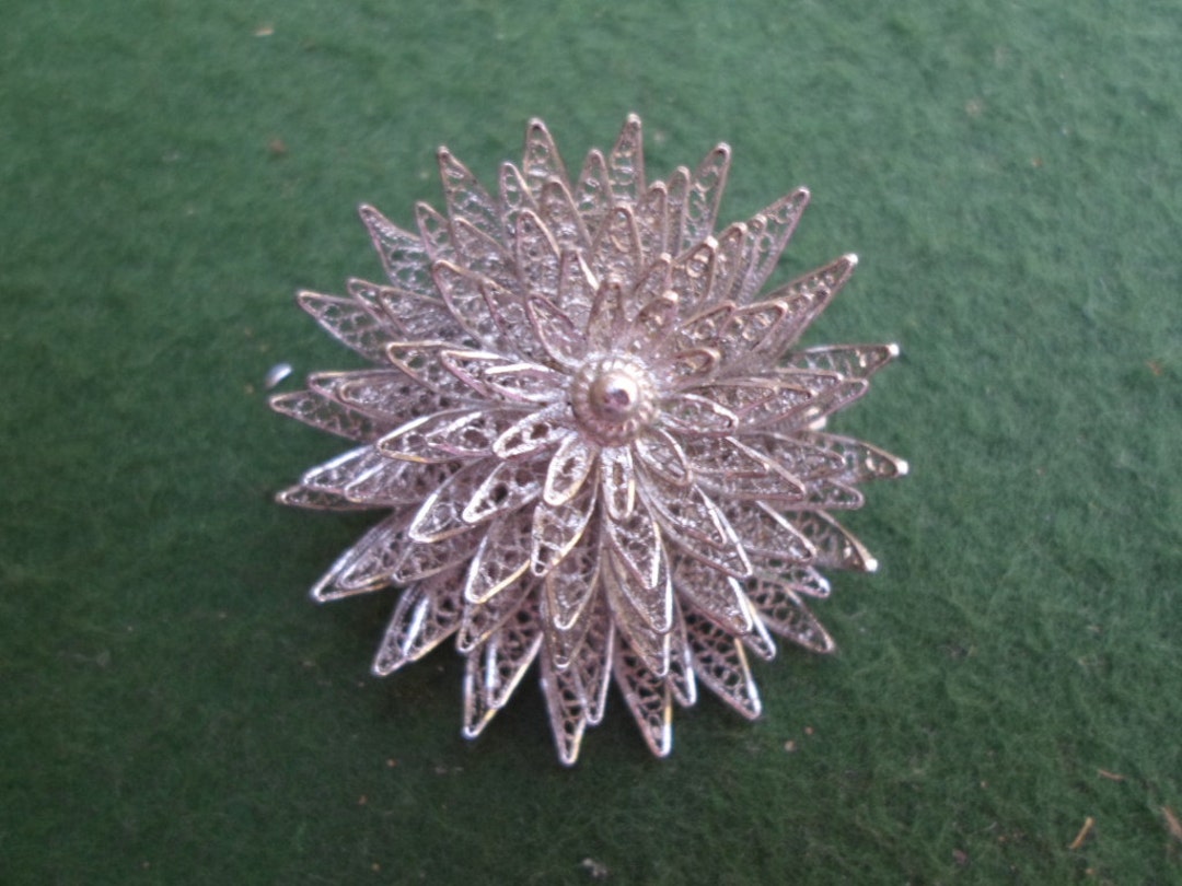 Vintage Van Lou Sterling Silver Pin Flower Like Brooch Filigree Ornate ...