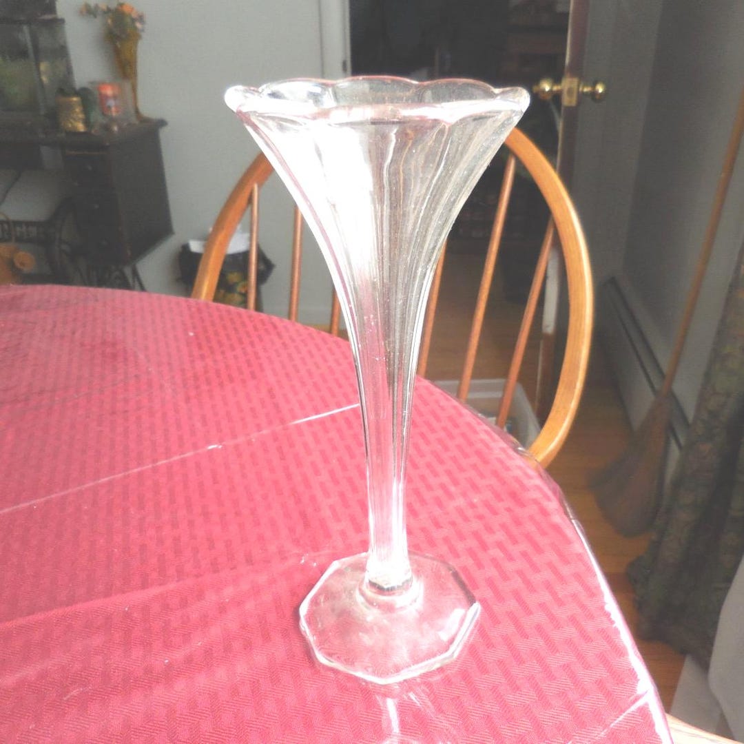 Vintage Fluted Flower Vase Tall Clear Glass Scalloped Rim Bubbles 1930s ...