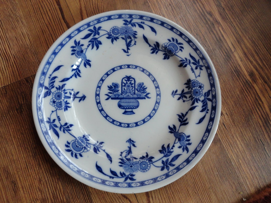 Vintage White & Blue Delft Flowered Plate Ainston B B Display Wall ...