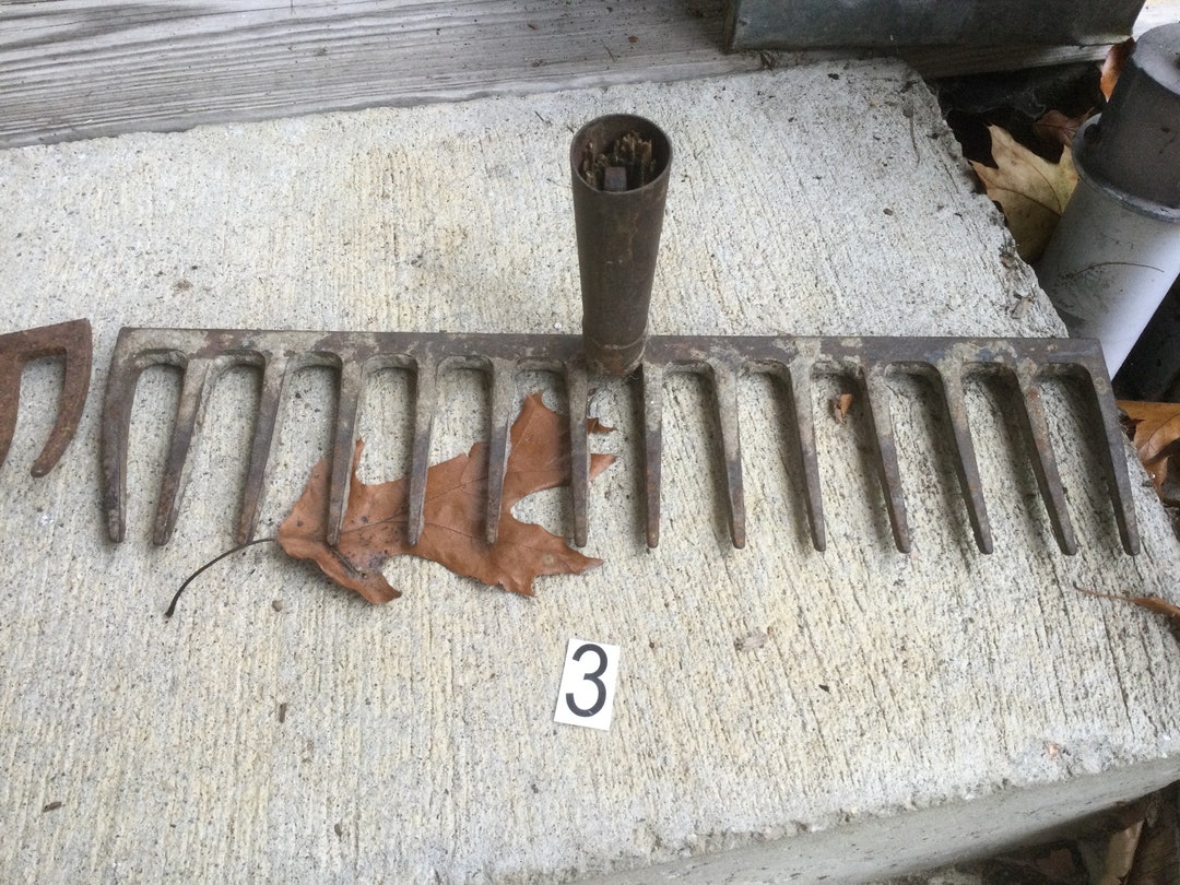 Vintage Garden Rake Head Rusty Metal No Handle Retro 14 Tines Teeth ...