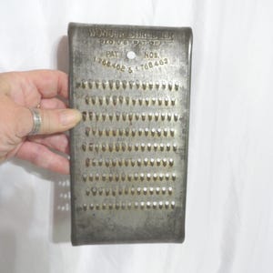 Vintage Food Grater the Wonder Shredder Metal Kitchen Utensil Dicer ...