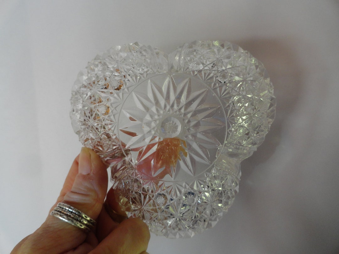 Vintage Clover Shape Dish Pressed Glass 3 Leaf Nut Candy Rings Not ...