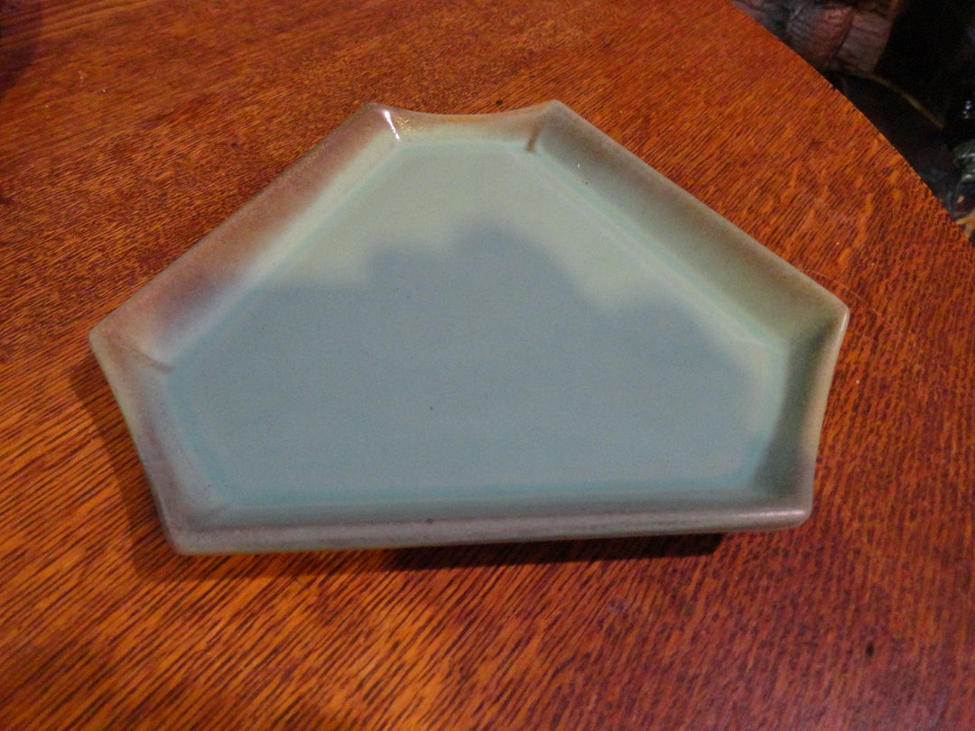 Vintage 1940s to 1970s Triangular Plate Trinket Dish U.S. - Etsy