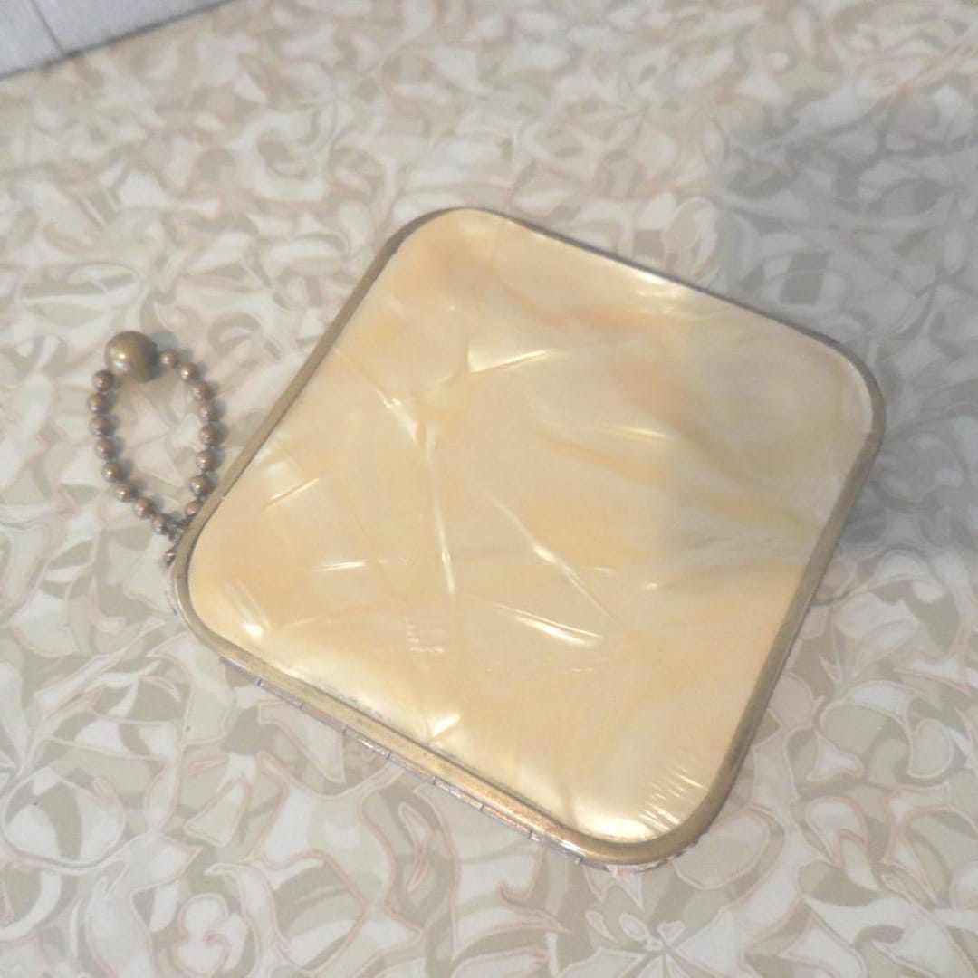 Vintage Zell Face Powder Compact, Yellow Faux Snakeskin, 1940s-1960s - Etsy