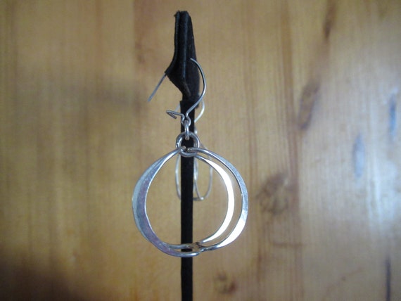 Vintage Women’s Sterling Silver Joined Double Loops E… - Gem