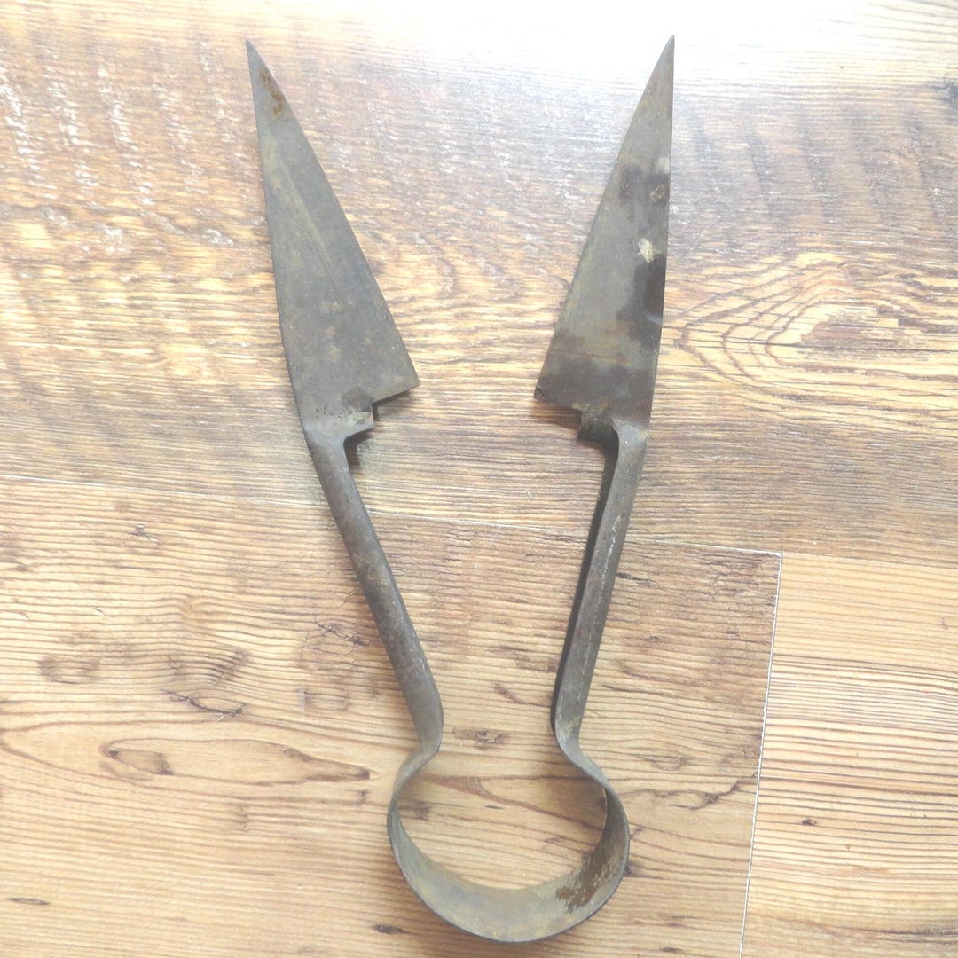 Antique Sheep Shears Cutters Rusty Metal Farm Tool Hand Held Home Decor ...