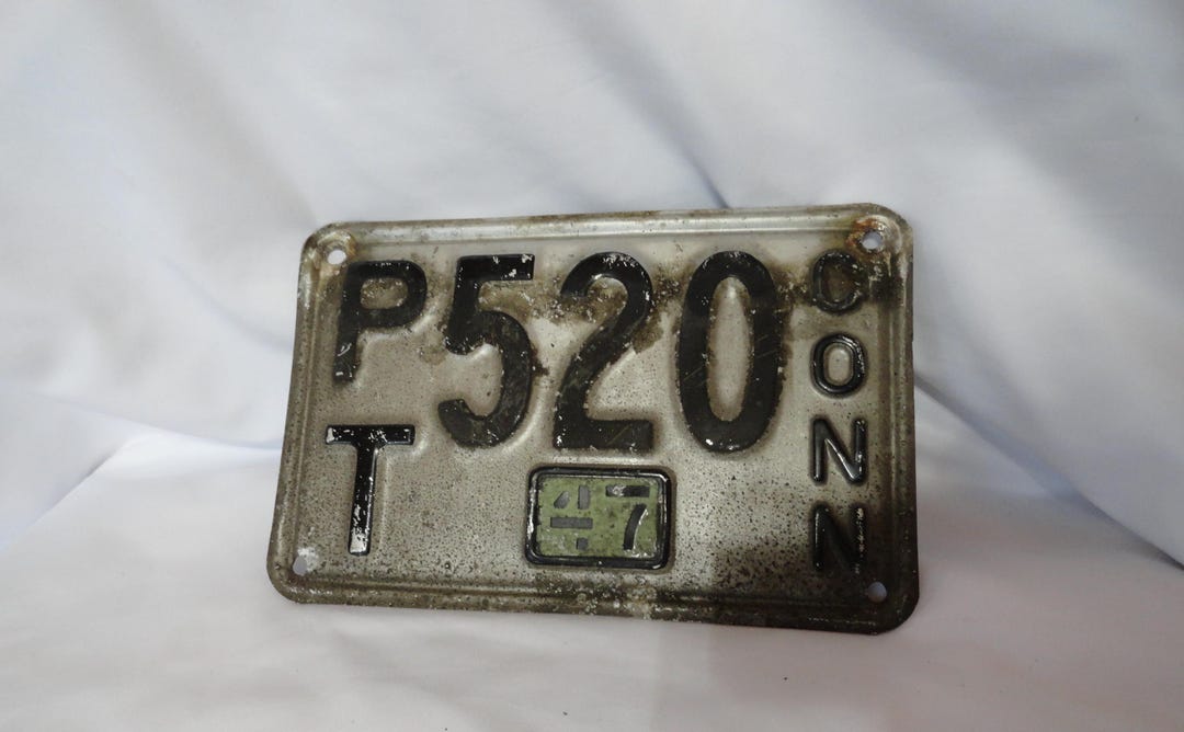 Vintage 1940s Ct. Auto License Plate Small Silver & Black 1947 ...