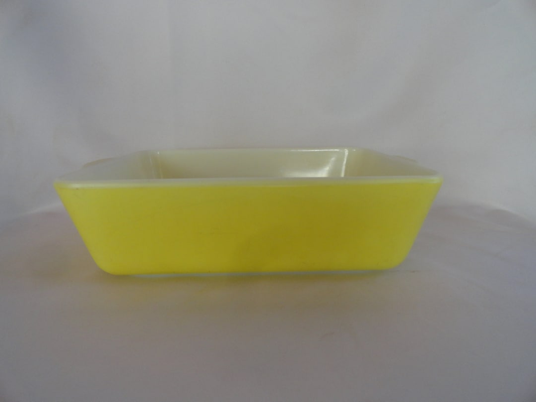 Vintage 1950s 1960s Pyrex Primary Yellow White 503-B Baking - Etsy