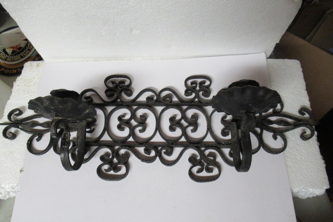 Vintage Black Metal Spanish or Mexican Scroll Wall Sconce Wall Hangings ...