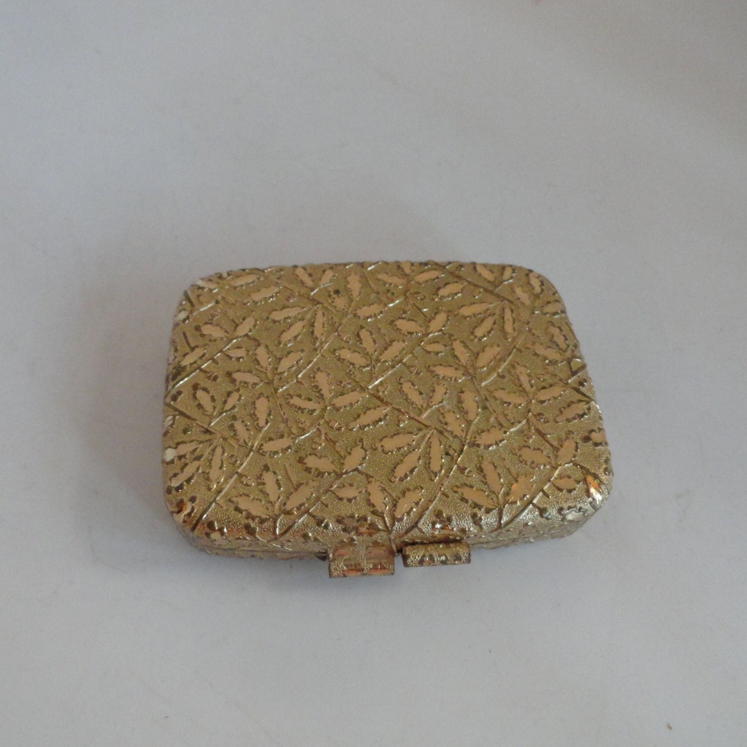 Vintage Revlon Face Powder Compact Gold Tone Mirror Textured Oak Leaf ...