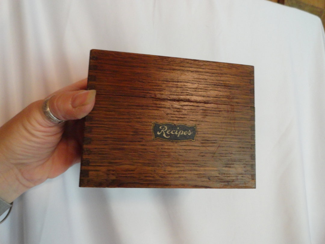 Vintage Weis Oak Recipe Box Hinged Box Brown Index Card Box Finger ...