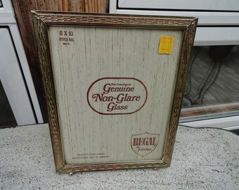 Regal Photo Frame - Etsy