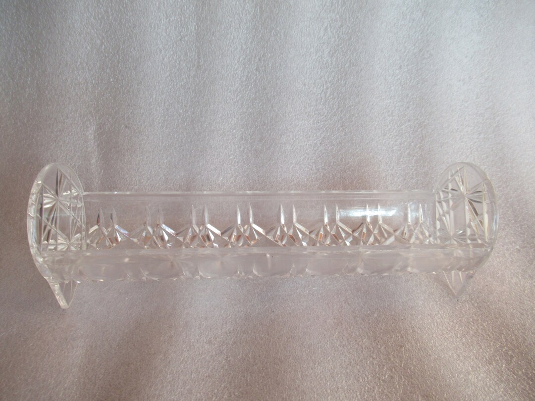 Vintage Clear Plastic Cracker Holder Round Serving Parties Hors D ...
