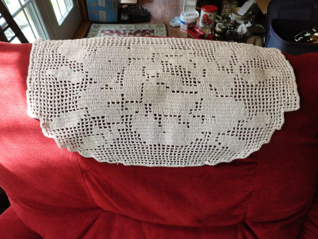 Vintage off White Crocheted Rose Flower Doily Furniture Protector 1940s ...
