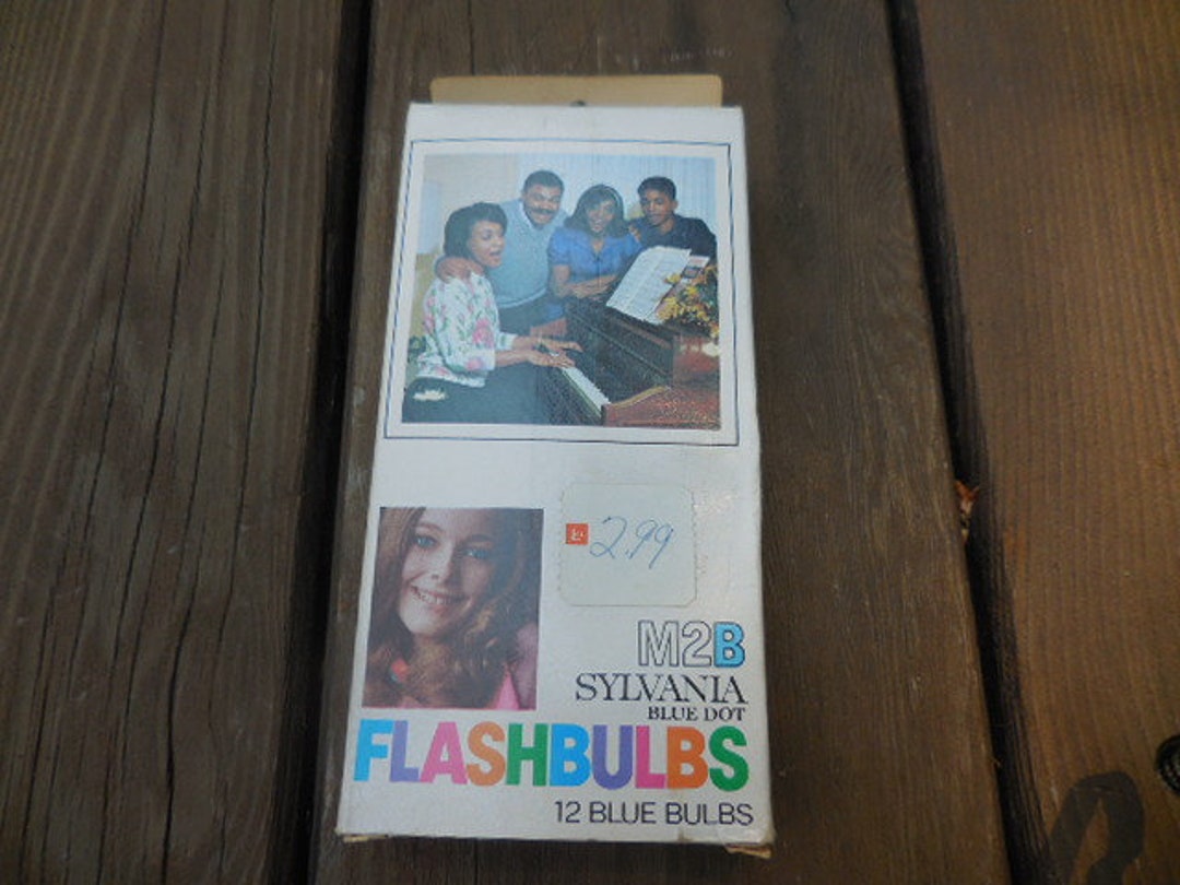 Vintage Sylvania Camera Flashbulbs Box of 12 NIB M2B Blue Dot Bulbs ...