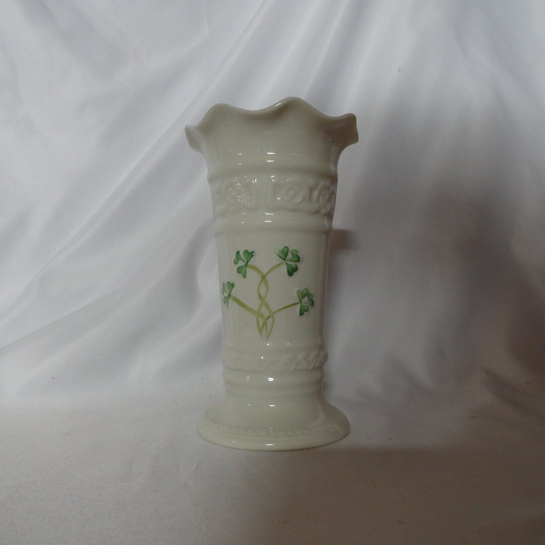 Vintage Belleek Irish Porcelain Tara Flower Vase Ireland White & Green ...