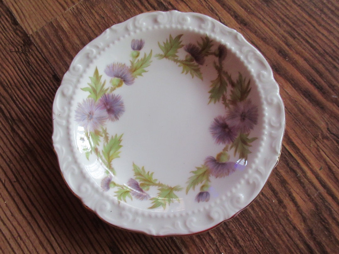 Vintage 1970s Highland Queen English Small Round Dish White/purple ...